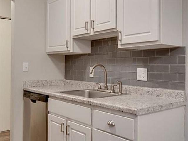The Pointe at Cedar Grove 1 Bedroom Apartment for Rent at 1959 Silver Bell Rd, Eagan, MN 55122