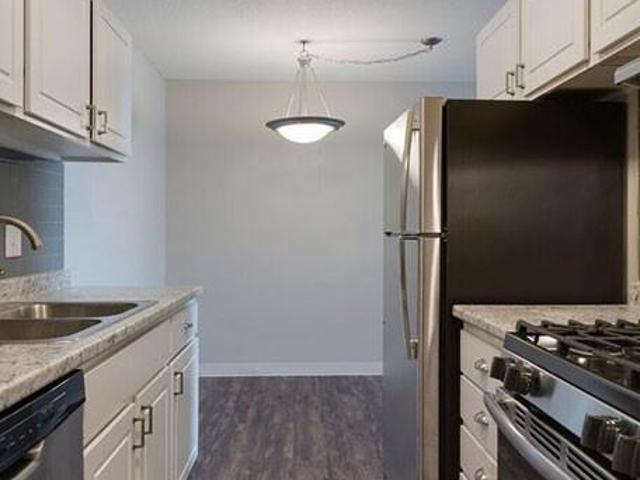 The Pointe at Cedar Grove 1 Bedroom Apartment for Rent at 1959 Silver Bell Rd, Eagan, MN 55122