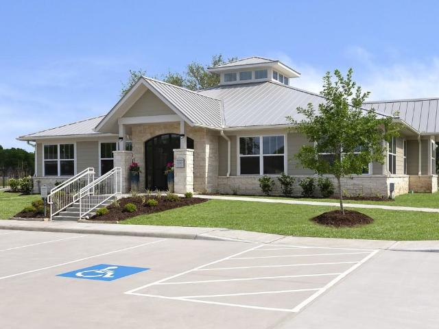 The Pointe at Crestmont 1 Bedroom Apartment for Rent at 5602 Selinsky Rd, Houston, TX 77048 South Acres Crestmont Park
