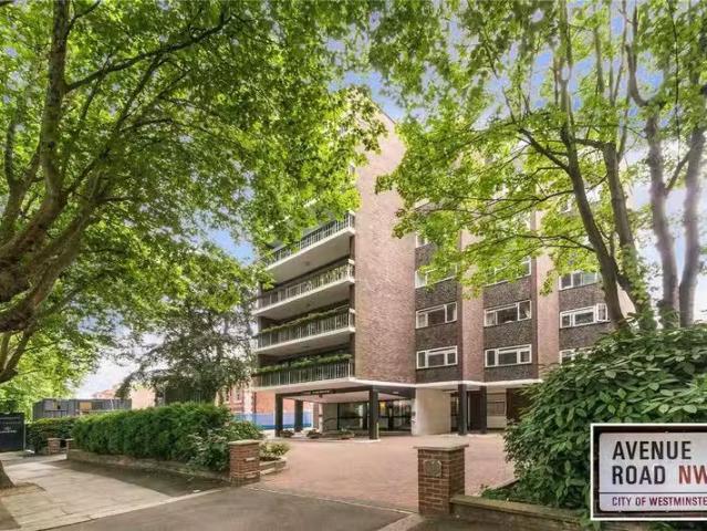 The Polygon, Avenue Road, St John's. 3 bed penthouse for sale.