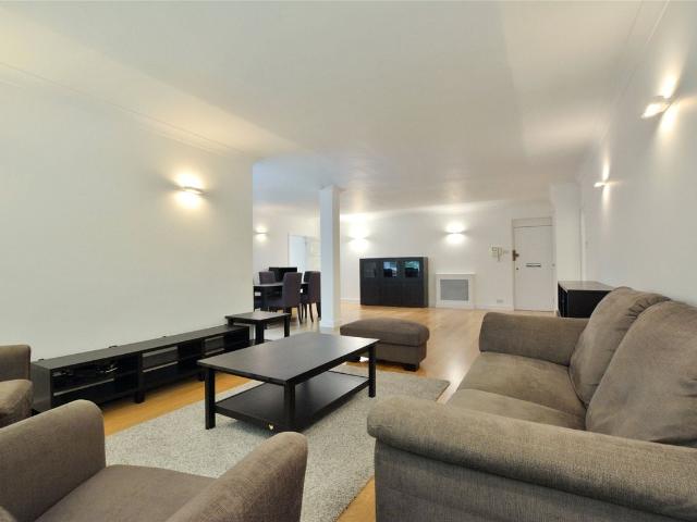 The Polygon, Avenue Road, St. John's Wood, London NW8, 3 bed flat to rent, £4,983 pcm | PrimeLocation
