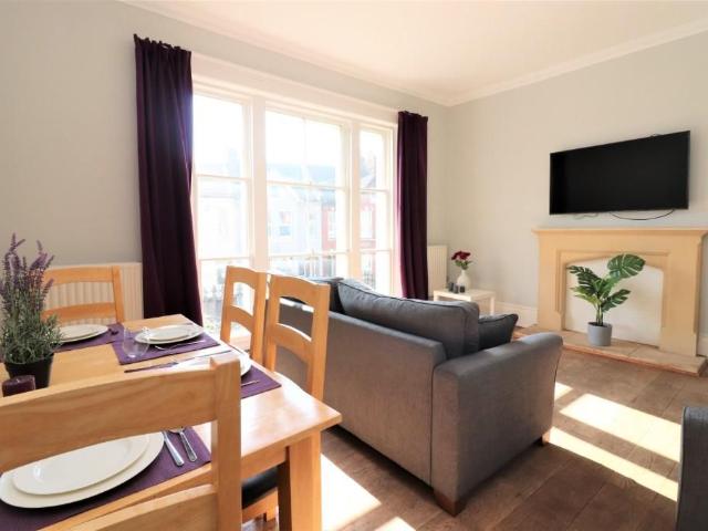 The Polygon, Southampton SO15, 8 bed property to rent, £2,773 pcm | PrimeLocation
