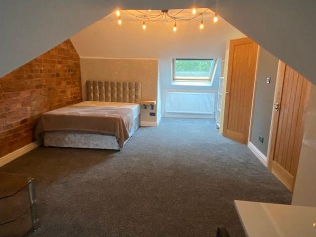 The Poplars, Hinderwell Street, Hull HU5, Room to rent, £607 pcm | PrimeLocation