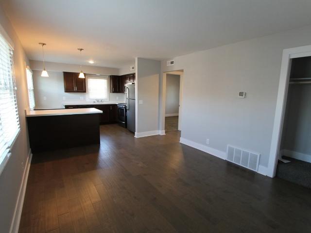 The Portsmouth 2 Bedroom Apartment for Rent at 1133 Park Ave, Omaha, NE 68105 Ford Birthsite