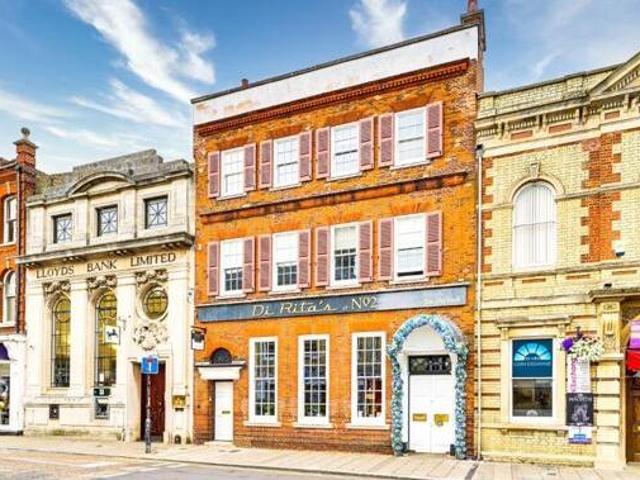 The Pavement, St Ives, 1 Bedroom Apartment