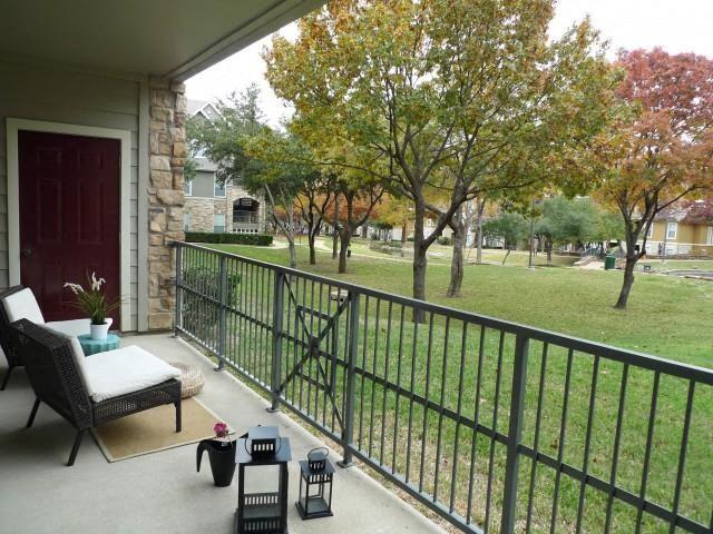 The Pavilions 1 Bedroom Apartment for Rent at 9000 Vantage Point Dr, Dallas, TX 75243