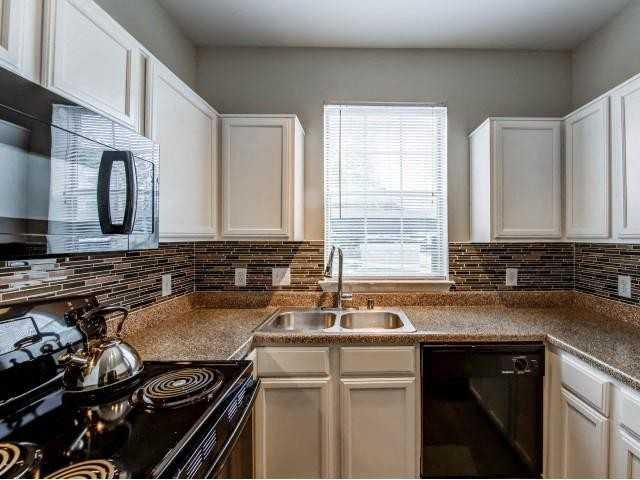 The Pavilions 2 Bedroom Apartment for Rent at 9000 Vantage Point Dr, Dallas, TX 75243