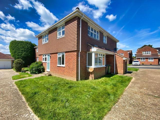 The Paddock, Maresfield, Uckfield TN22, 2 bed terraced house to rent, £1,400 pcm | PrimeLocation