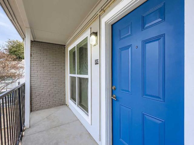 The Paddock on Park Row Studio Apartment for Rent at 420 W Park Row Dr, Arlington, TX 76010 Heart Of Arlington