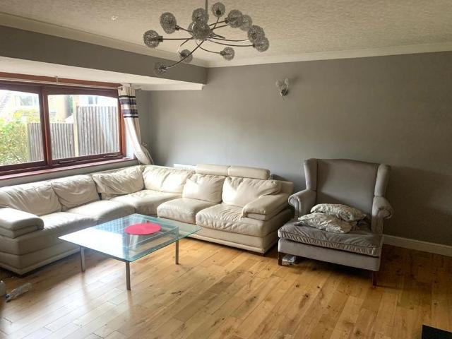 The Paddocks, Nottingham, Nuthall