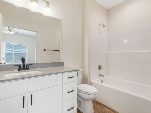 The Pads at W. Madison 2 Bedroom Apartment for Rent at 813 W Madison St, Franklin, KY 42134