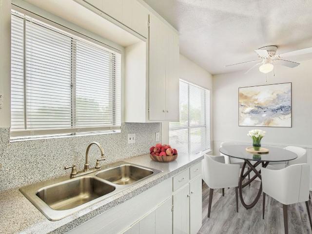 The Palm on SPID 1 Bedroom Apartment for Rent at 7218 S Padre Island Dr, Corpus Christi, TX 78412 Bay Area