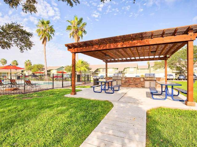 The Palm on SPID 2 Bedroom Apartment for Rent at 7218 S Padre Island Dr, Corpus Christi, TX 78412 Bay Area