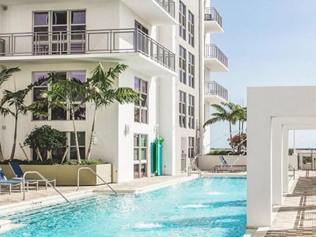 The Palmer Dadeland Apartments A1 East