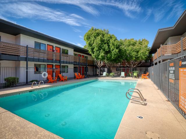 The Palmer 1 Bedroom Apartment for Rent at 815 E Bethany Home Rd, Phoenix, AZ 85014