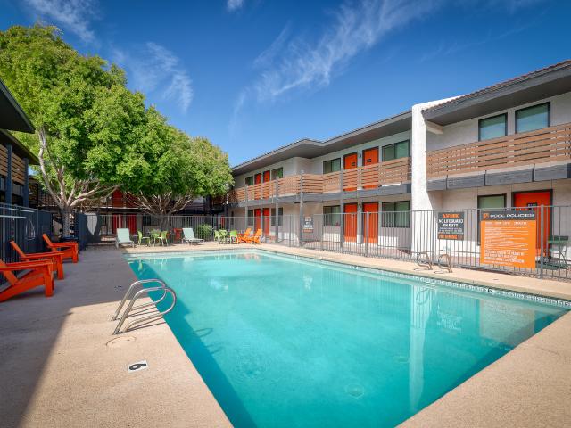 The Palmer 2 Bedroom Apartment for Rent at 815 E Bethany Home Rd, Phoenix, AZ 85014