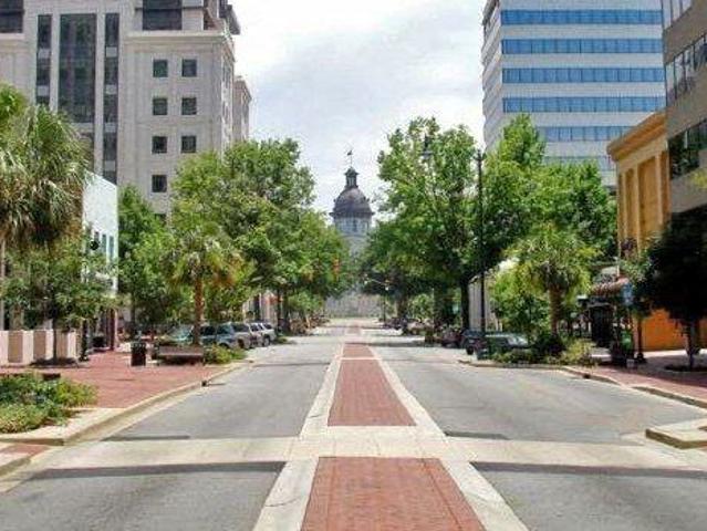 The Palms 1101 2 Bedroom Apartment for Rent at 1101 Lady St, Columbia, SC 29201