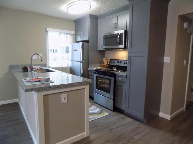 THE PALMS APARTMENT HOMES 3 Bedroom Apartment for Rent at 1481 Exposition Blvd, Sacramento, CA 95815