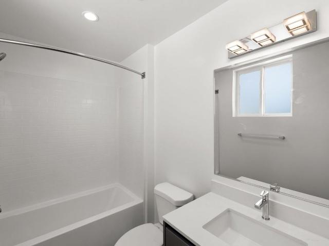 The Palms at Kittridge 2 Bedroom Apartment for Rent at 6600 Van Nuys Blvd, Los Angeles, CA 91405 Van Nuys