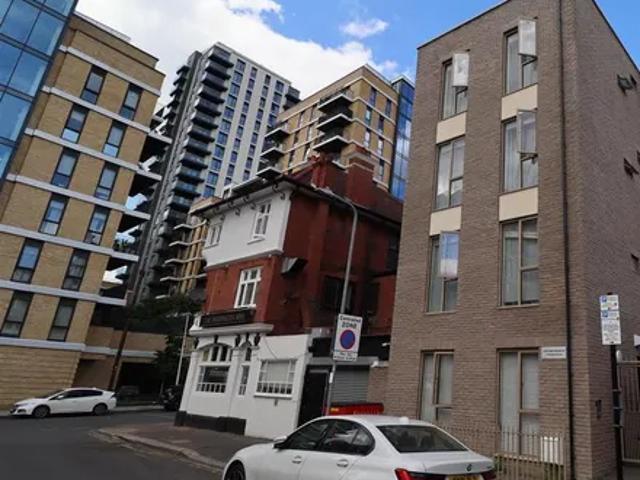 The Papermakers Arms, Riverdene Road, London, IG1 2EN, United Kingdom | Room for rent #138312971 | Rentberry