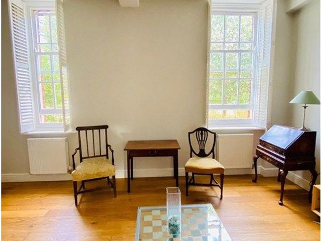 The Parade, Oxon OX27, 1 bed flat to rent, £1,450 pcm | PrimeLocation