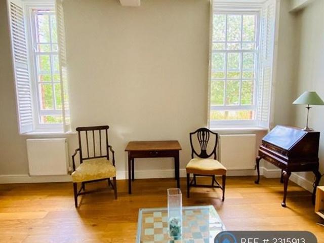 The Parade, Oxon, OX27 1 bed flat to rent £1,450 pcm £335 pw