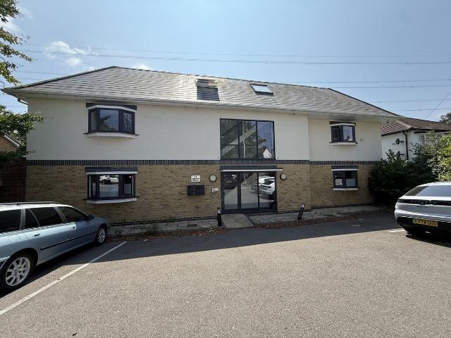 The Parade, Crayford Way, Crayford, Dartford DA1, 2 bed flat to rent, £1,650 pcm | PrimeLocation