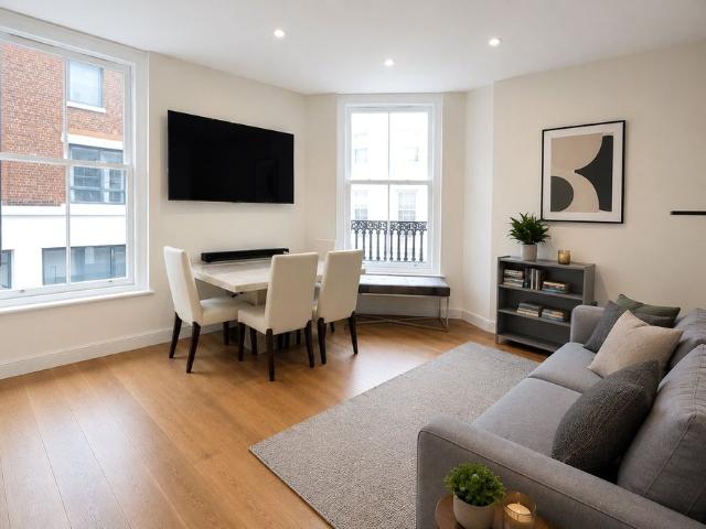 The Parade, Epsom, Surrey, KT18 5FE