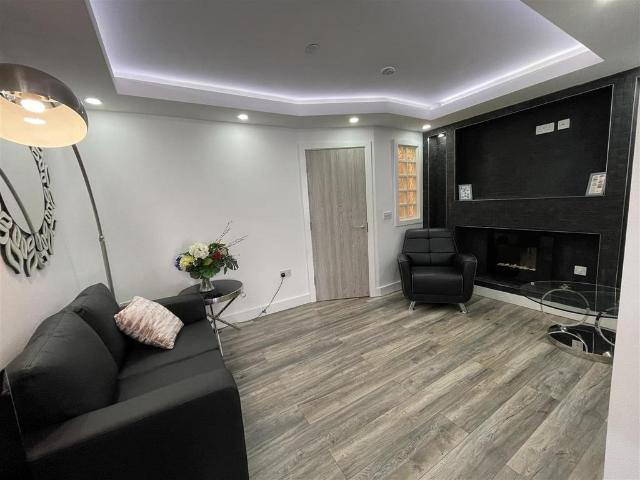 The Parade, Roath, Cardiff 1 bed apartment to rent £1,075 pcm £248 pw