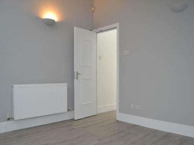 The Parade, Roath, 1 Bedroom Flat