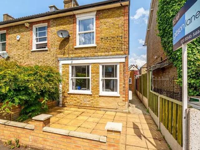 The Park Tavern, 19 New Road, London, KT2 6AP, United Kingdom | 4 bed duplex for rent #138595950 | Rentberry