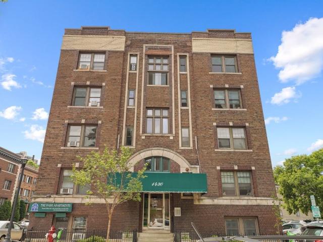 The Park Apartments Studio Apartment for Rent at 200 W 15th St, Minneapolis, MN 55403 Loring Park