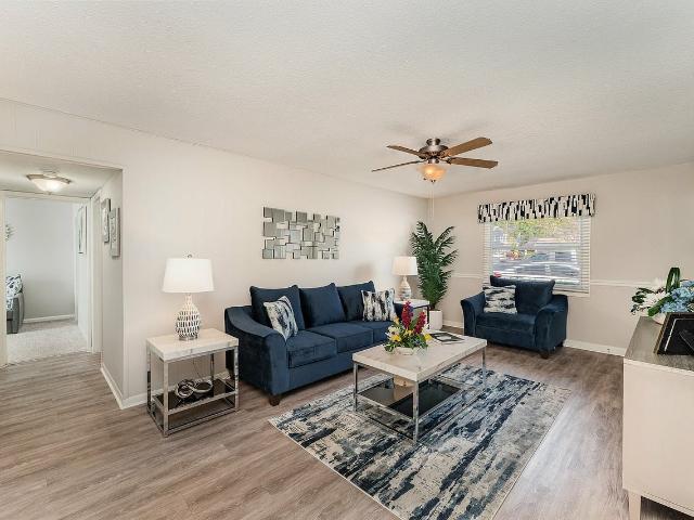 The Park at Verona 2 Bedroom Apartment for Rent at 3520 Cleveland Heights Blvd, Lakeland, FL 33803 Raintree