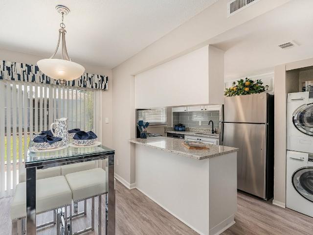 The Park at Verona 2 Bedroom Apartment for Rent at 3520 Cleveland Heights Blvd, Lakeland, FL 33803 Raintree