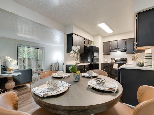 The Park at Wintergreen Apartments 2 Bedroom Apartment for Rent at 320 E Wintergreen Rd, Desoto, TX 75115
