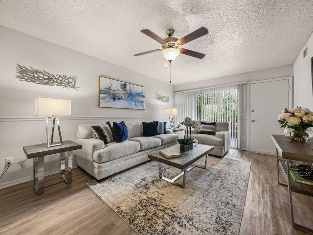 The Park at Avellino 1 Bedroom Apartment for Rent at 4500 Baymeadows Rd, Jacksonville, FL 32217 Craven