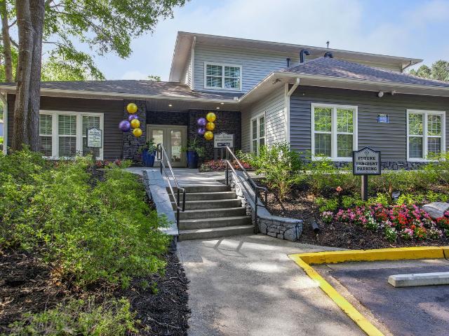 The Park at Carrigan 1 Bedroom Apartment for Rent at 1038 S Hairston Rd, Stone Mountain, GA 30088