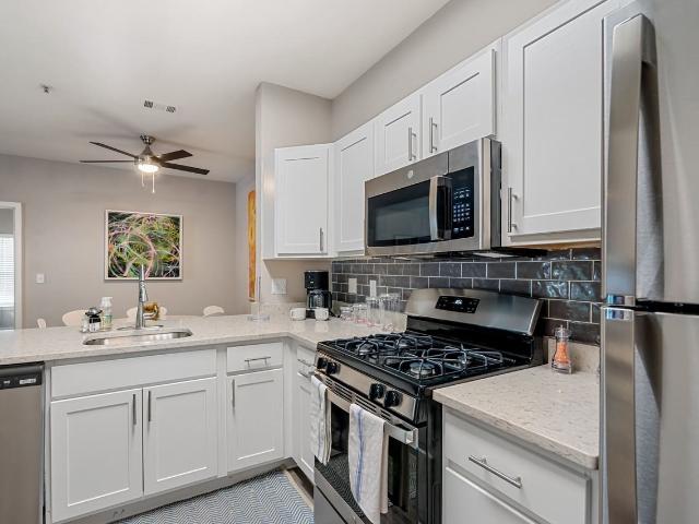 The Park at Kingsview Village 2 Bedroom Apartment for Rent at 13414 Daventry Way, Germantown, MD 20874 Germantown