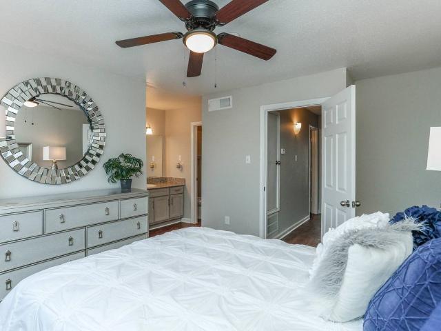 The Park at Monza 2 Bedroom Apartment for Rent at 1601 Garth Rd, Baytown, TX 77520