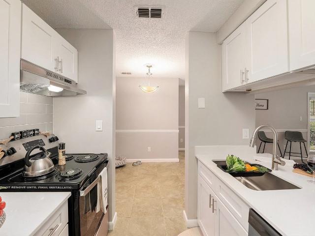 The Park at Orvieto 2 Bedroom Apartment for Rent at 2015 Blue Rock Dr, Tampa, FL 33612
