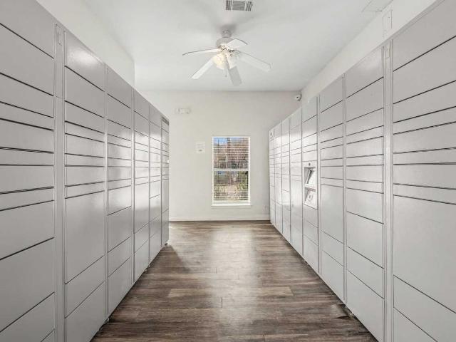 The Park on Forum 1 Bedroom Apartment for Rent at 2650 S Forum Dr, Grand Prairie, TX 75052
