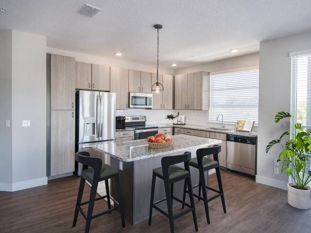 The Parker at Maitland Station Apartments 2 Bedroom Apartment for Rent at 955 N Orlando Ave, Maitland, FL 32751