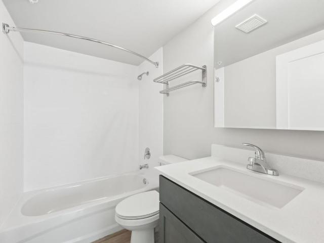 The Parker at 9 Mile Station | BRAND Studio Apartment for Rent at 3155 S Vaughn Way, Aurora, CO 80014 Heather Gardens