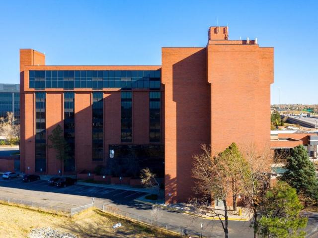 The Parker at 9 Mile Station Studio Apartment for Rent at 3155 S Vaughn Way, Aurora, CO 80014 Heather Gardens