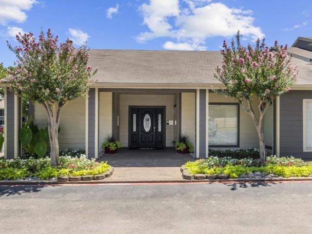 The Parker Apartments 2 Bedroom Apartment for Rent at 5105 Old Bullard Rd, Tyler, TX 75703