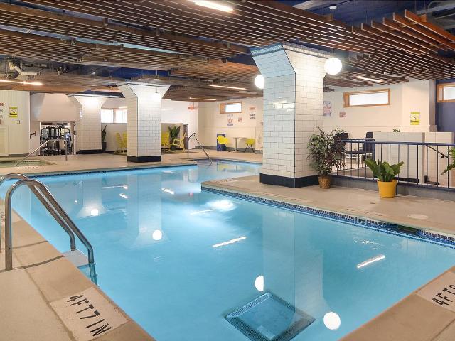 The Parkway Apartments Studio Apartment for Rent at 1501 S Ave, Edina, MN 55435 Edina