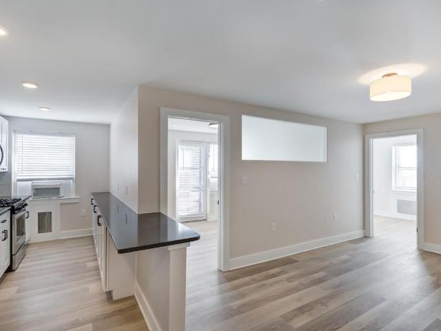 The Parkwest Apartments 2 Bedroom Apartment for Rent at 2929 Connecticut Ave Nw, Washington, DC 20008 National Zoological Park