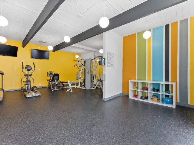 The Parsons 1 Bedroom Apartment for Rent at 2000 Parsons St, Costa Mesa, CA 92627 Central Costa Mesa