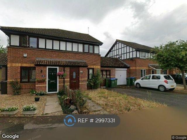 The Pastures, Aylesbury HP20, 3 bed semi detached house to rent, £1,800 pcm | PrimeLocation