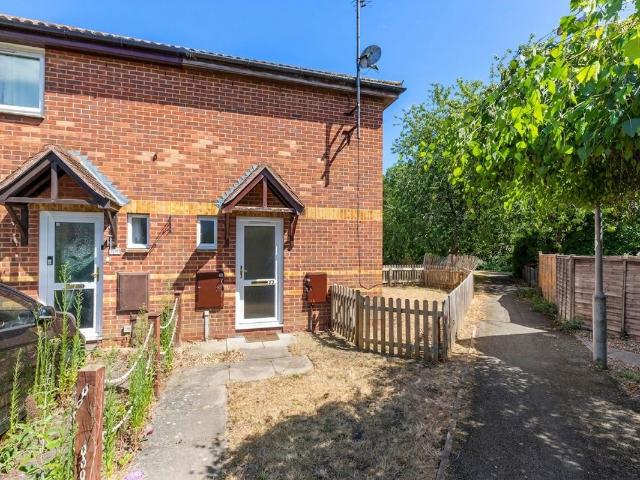 The Pastures, Aylesbury HP20, 1 bed terraced house to rent, £1,150 pcm | PrimeLocation